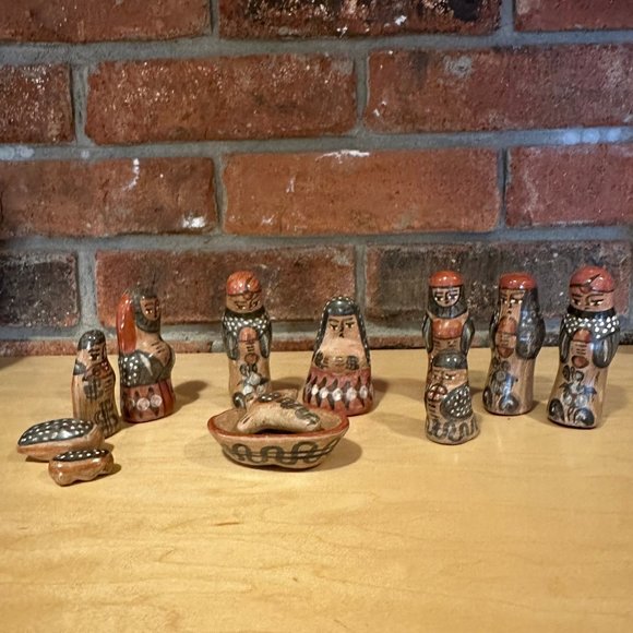 Holiday | Vintage Nativity 12 Piece Burnished Pottery Made In Mexico ...